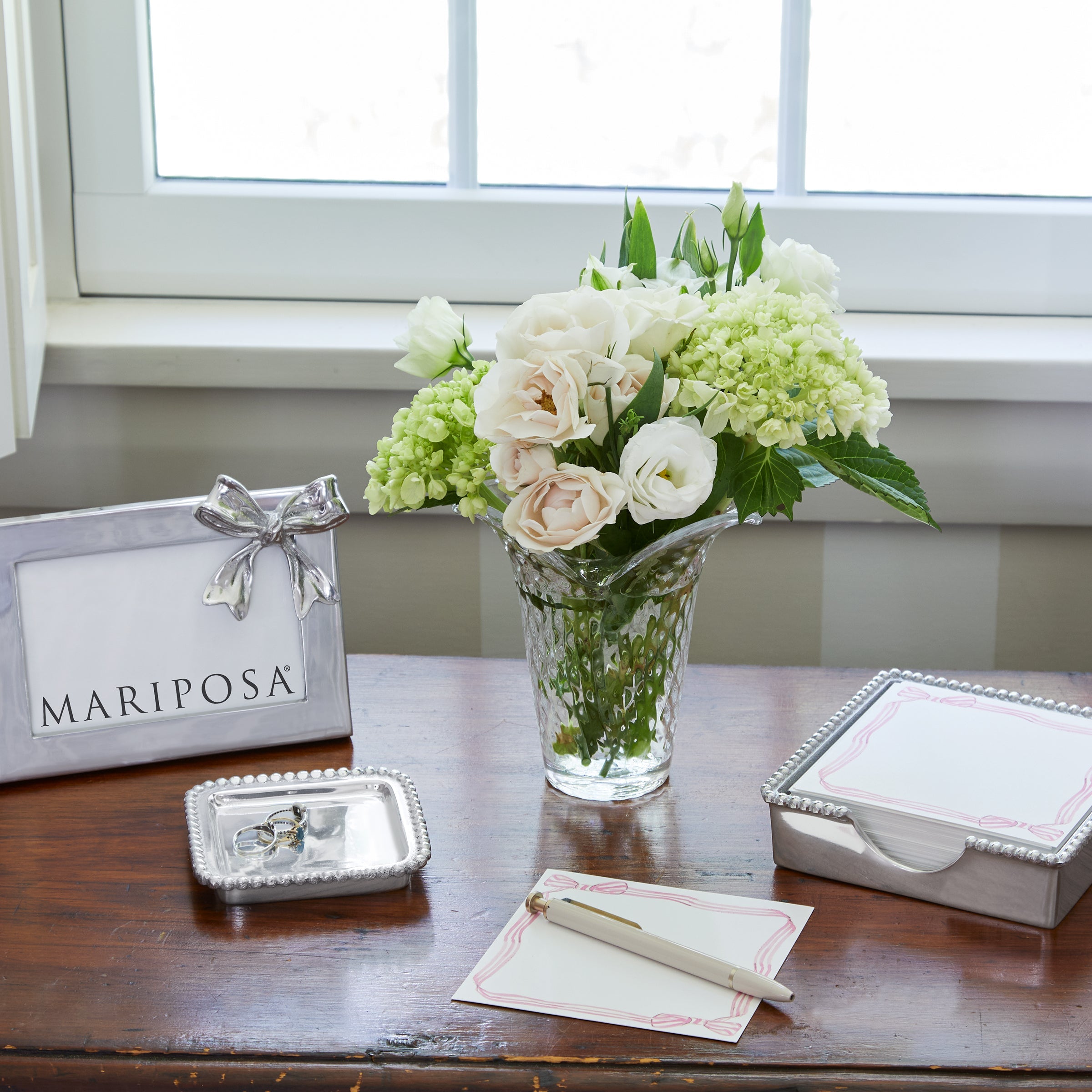 Large Flutter Vase | Mariposa