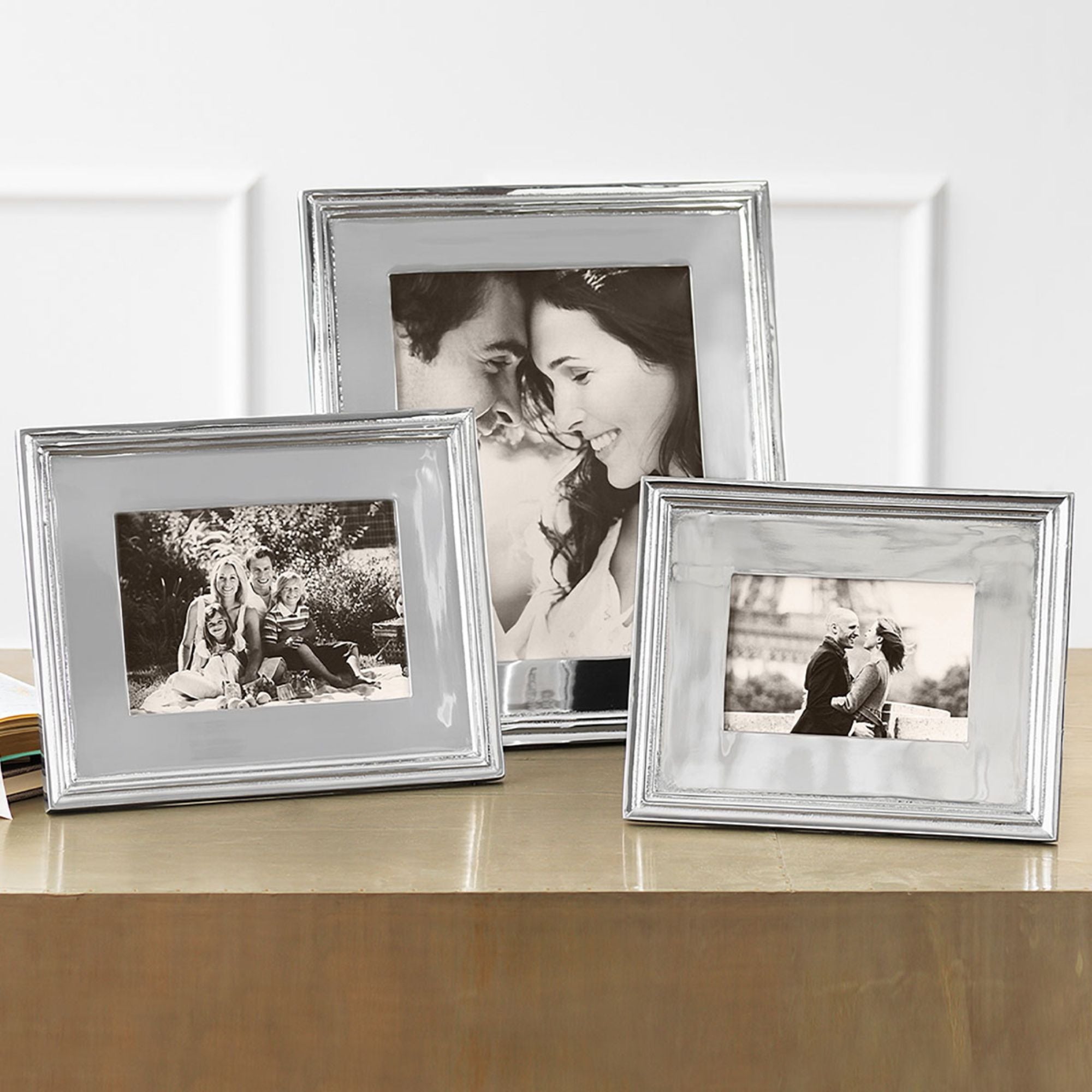 Classic 4x6 Engravable Frame | Mariposa
